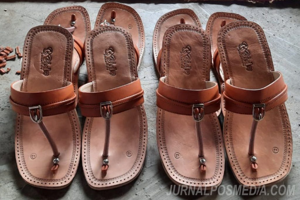 Sandal Tarumpah Tasikmalaya, Eksis Hingga Negeri Tetangga ...